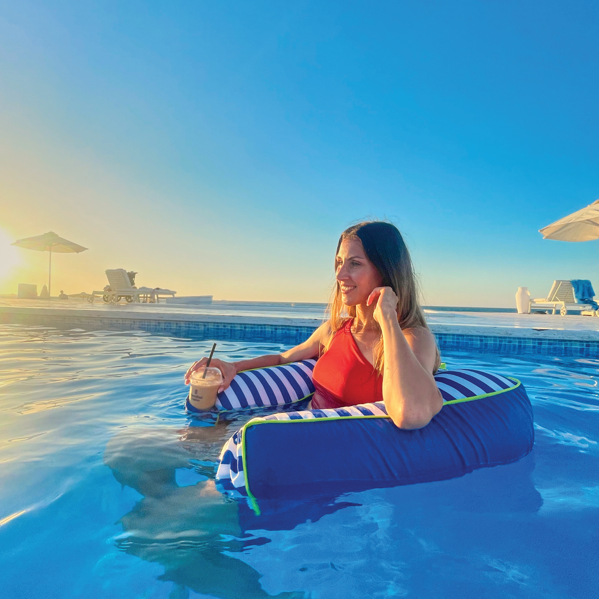 Upside Floater – ariika